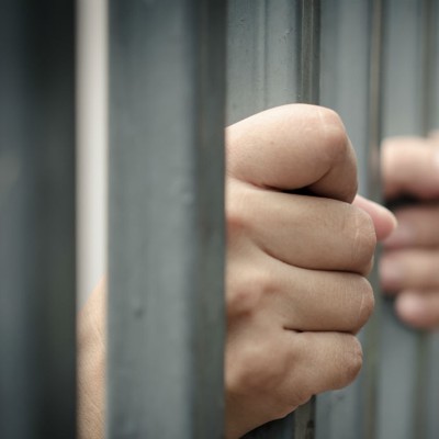 Senate Says Federal Prison Guards Can Carry Pepper Spray - Government ...