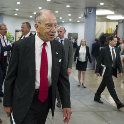 Senator Predicts Clash with Intel Chief Over Fired Whistleblower ...