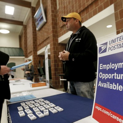 Postal Supervisors Sue for Better Pay - Government Executive