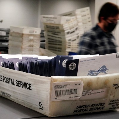Despite Struggling With Widespread Mail Delays, USPS Is Processing More ...