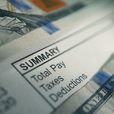 Report reveals differing federal employee insurance withholding ...