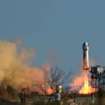 Blue Origin cleared to bid on national-security launches - GovExec ...
