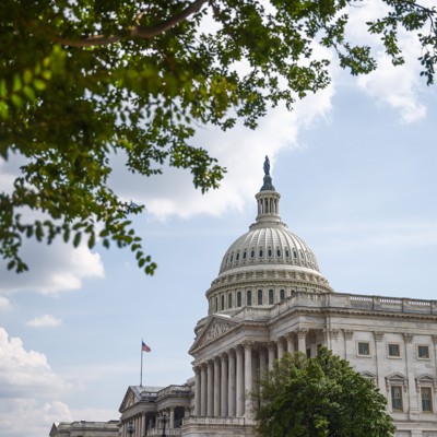 Senate appropriators endorse 2% pay raise for feds next year - Government Executive