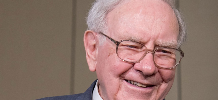 A Fake Warren Buffett Twitter Account Is Spewing Life Advice — And It’s ...